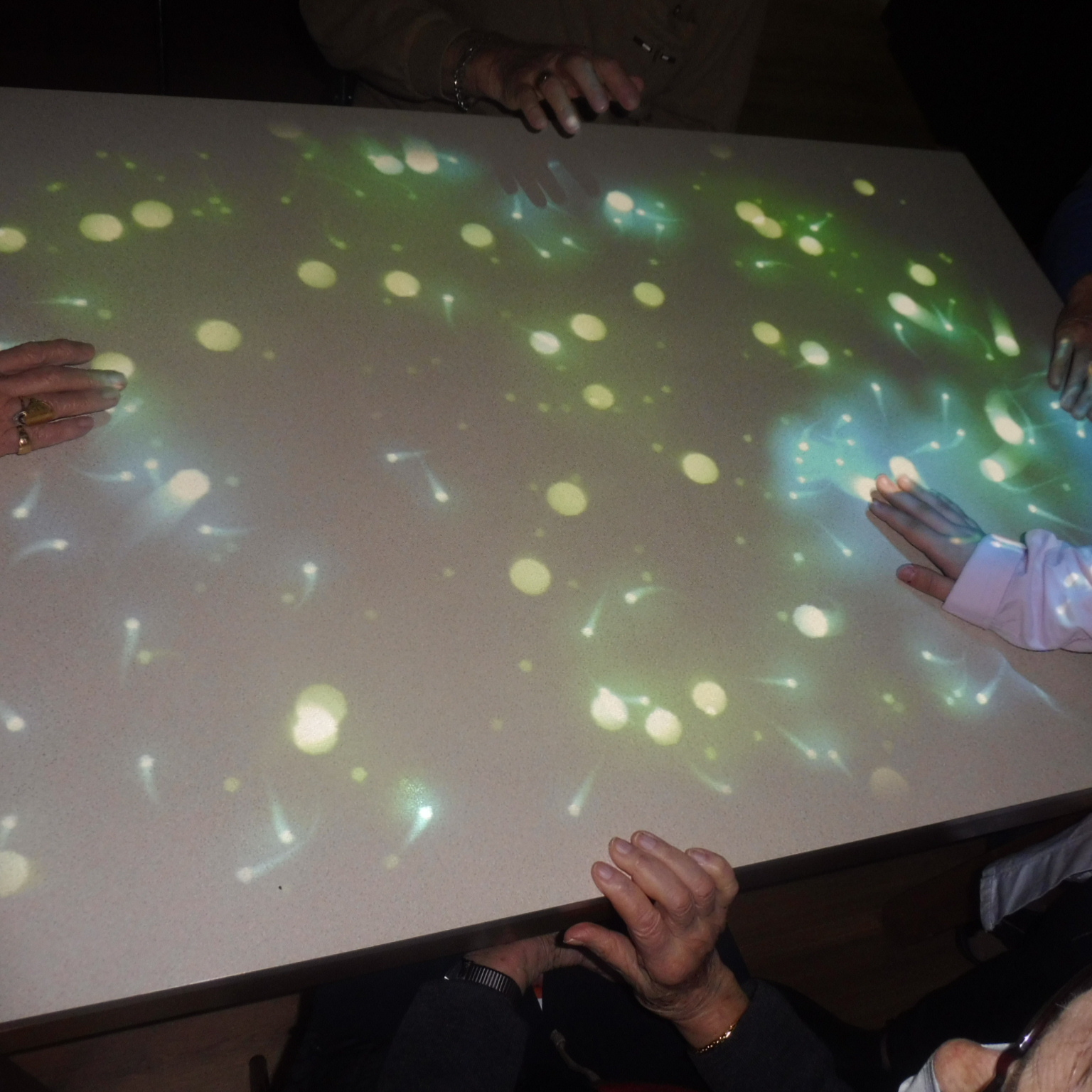 La Tovertafel ou « table magique »…. – EHPAD MARIE GOY