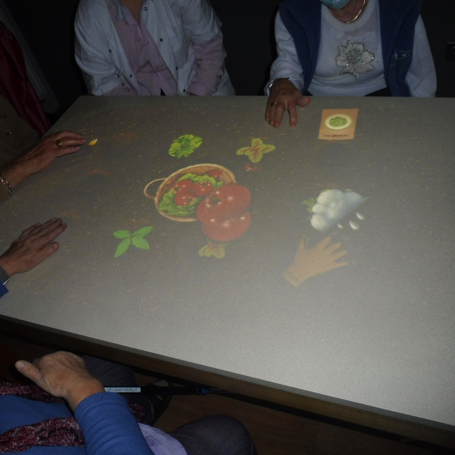 La Tovertafel ou « table magique »…. – EHPAD MARIE GOY