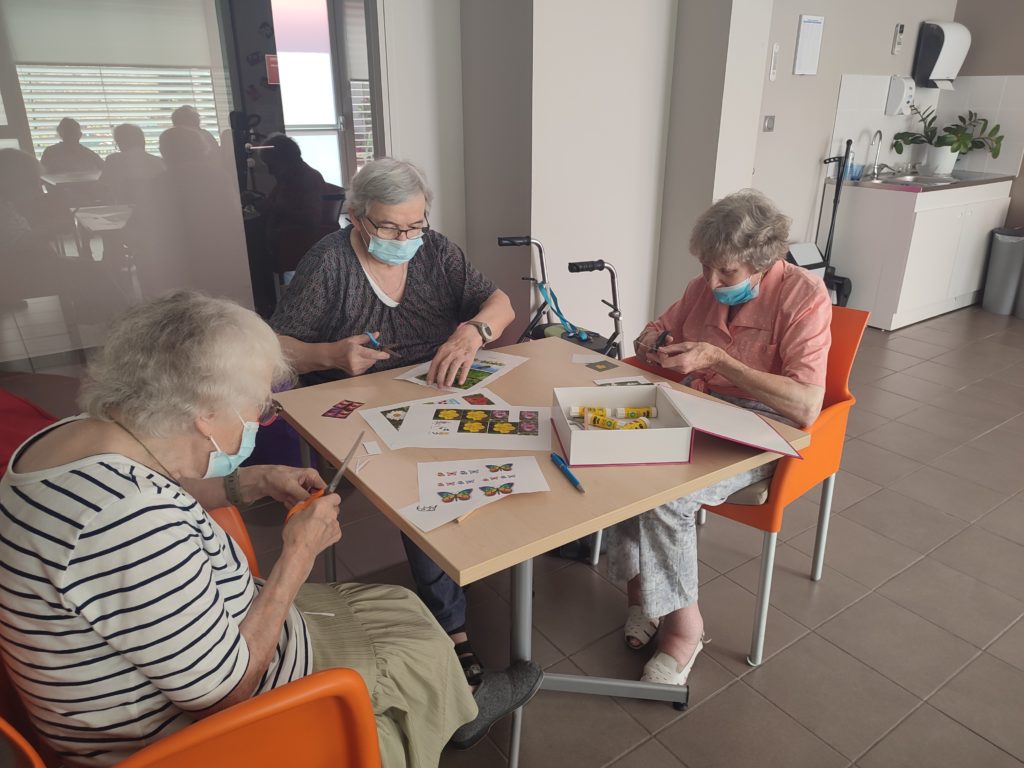 Activité manuelle … – EHPAD MARIE GOY